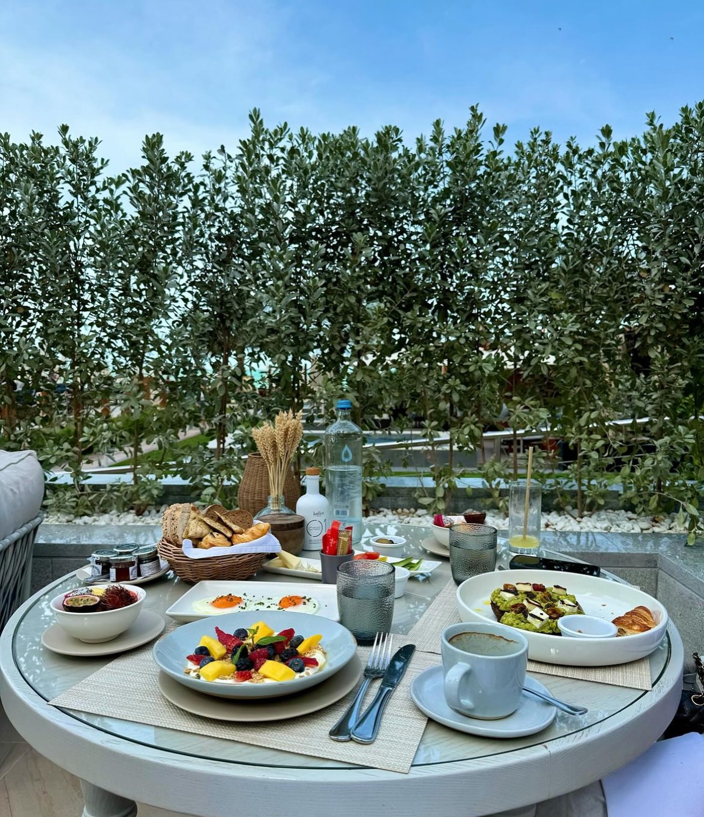 20 Great Breakfast Spots To Try In Dubai