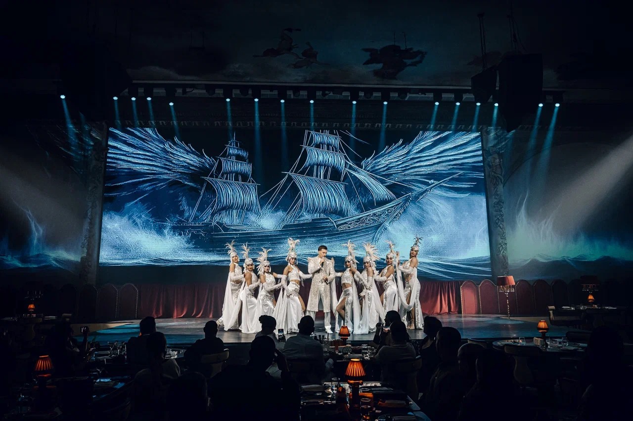 A Dazzling New Troy-Themed Restaurant Opens Up In Dubai!